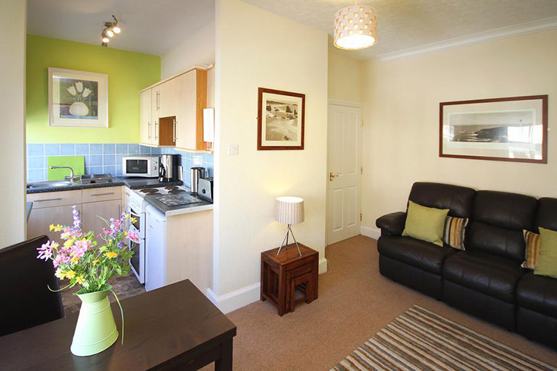 Elizabeth House Apartments - Sandpiper House B&B Whitby